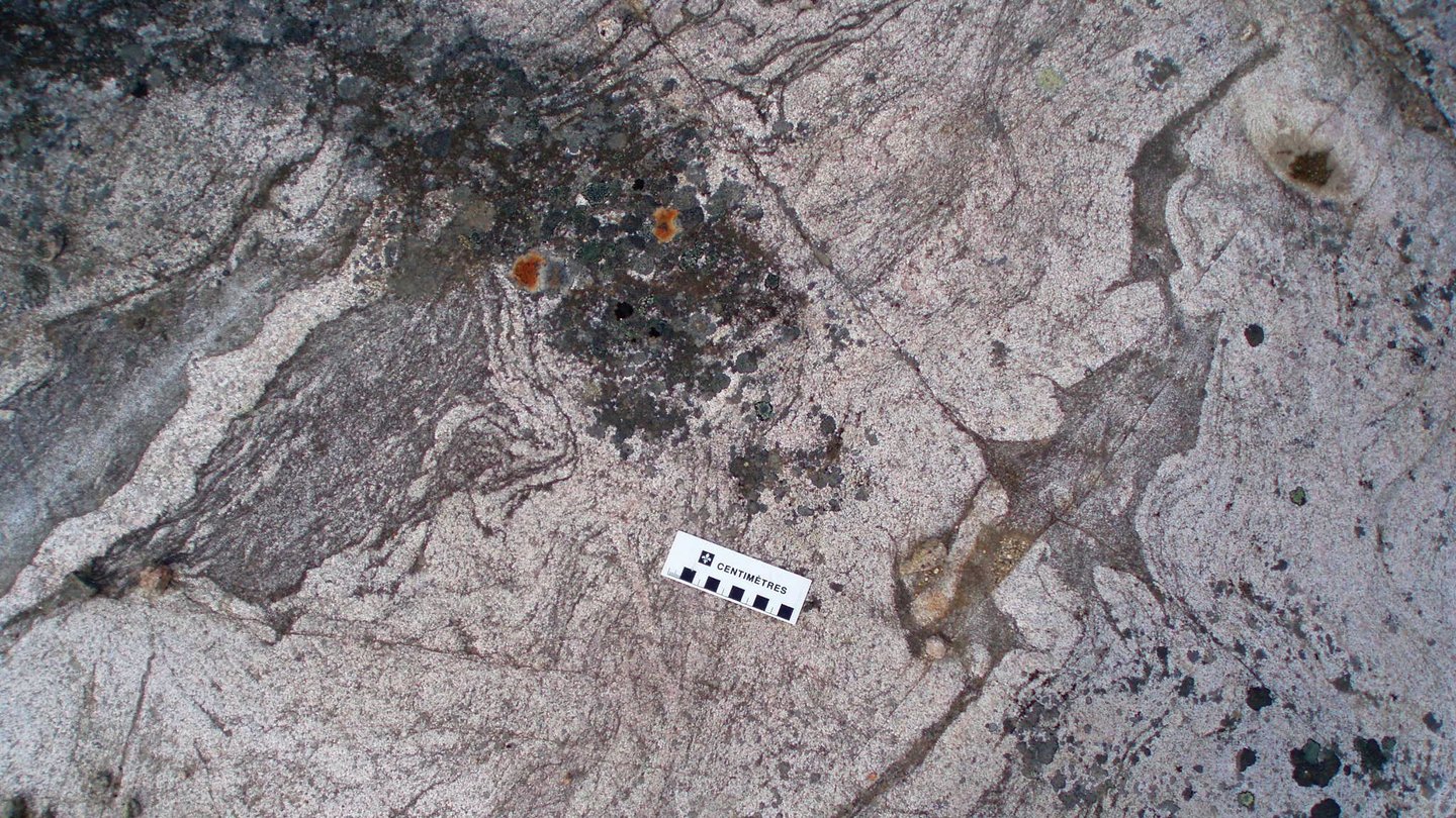 Welt der Physik: Erdkruste aus der Frühzeit der Erde entdeckt