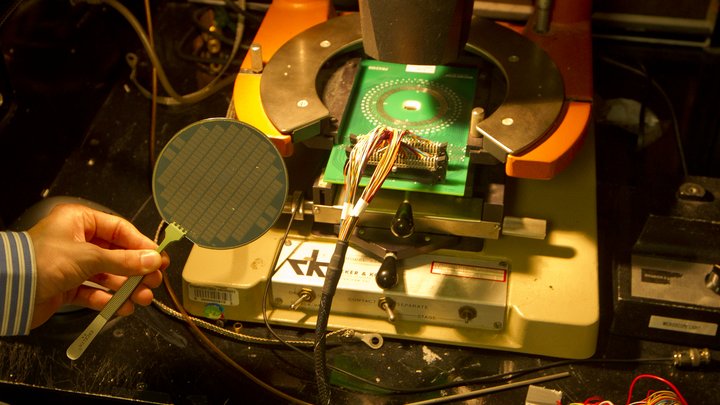 Welt der Physik: Neue Transistoren-Generation aus Germanium?