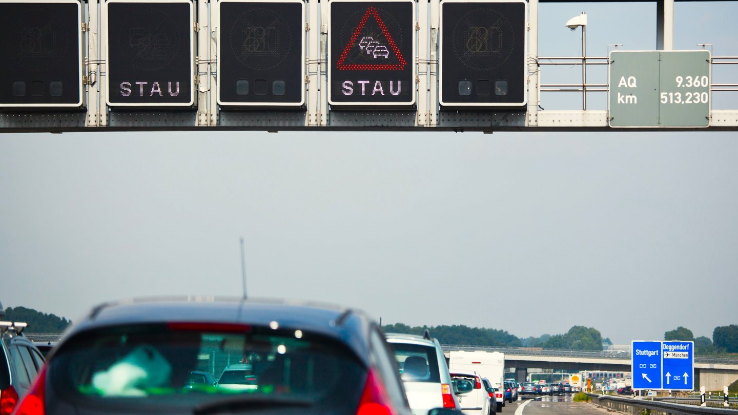 Stau Schock Was Tun Wenn Sie Einen Strasenabschnitt Fur Den Ein Stau Gemeldet Wurde Befahrenfeed